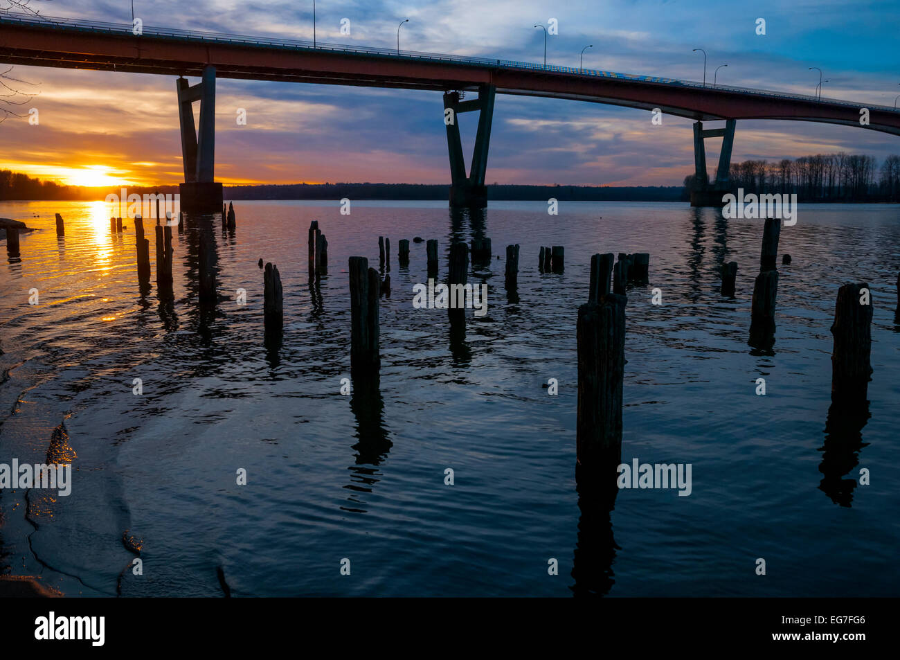 Fraser River and Mission Bridge at sunset, Mission, British Columbia ...