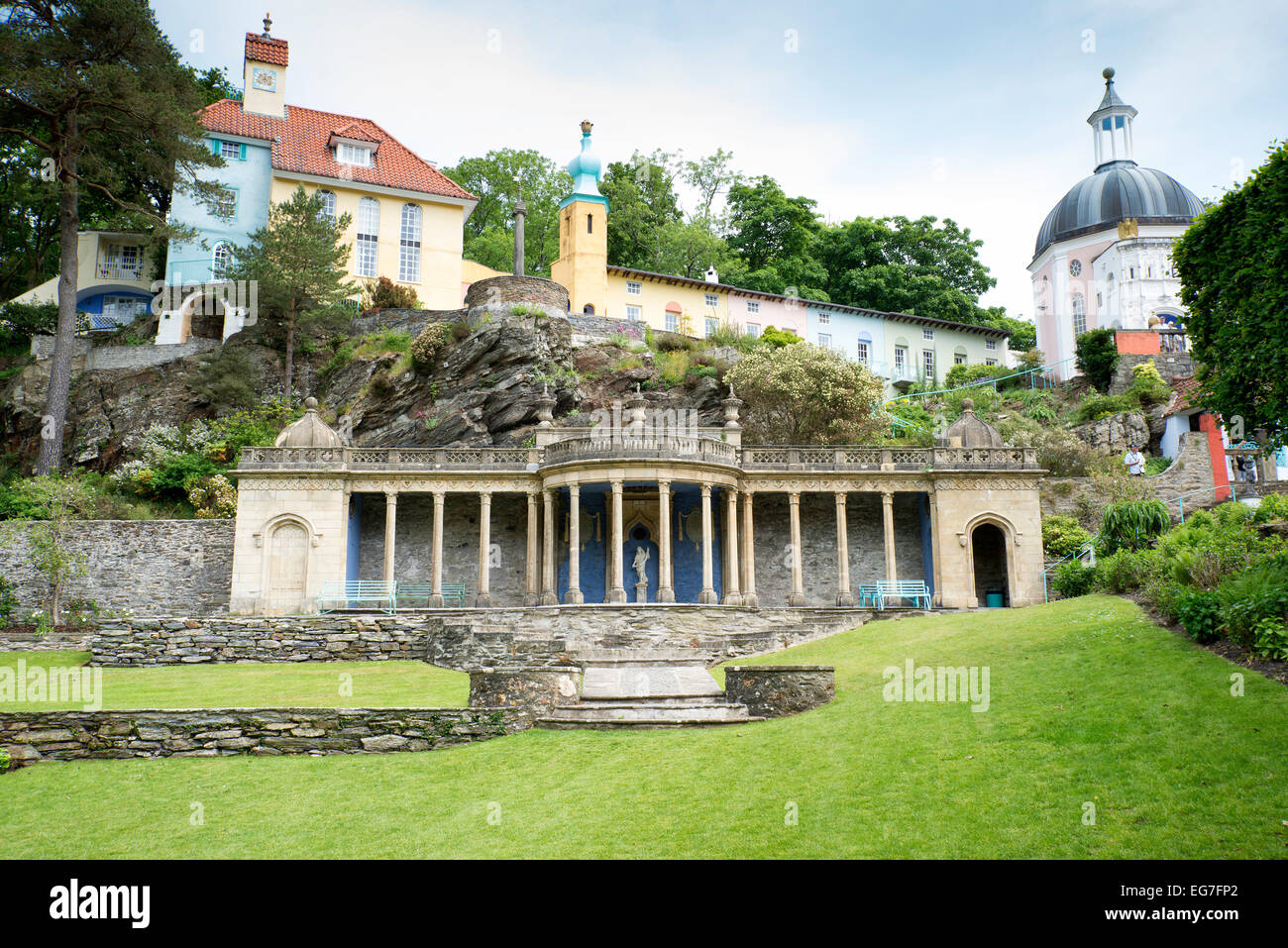 Portmeirion buildings hi-res stock photography and images - Alamy