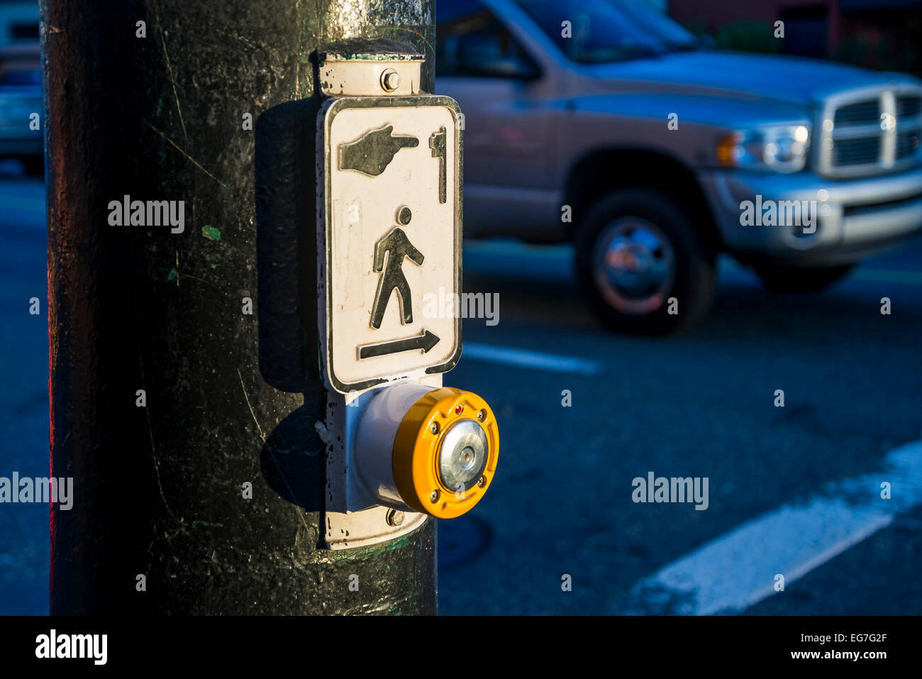 Walk button hi-res stock photography and images - Alamy