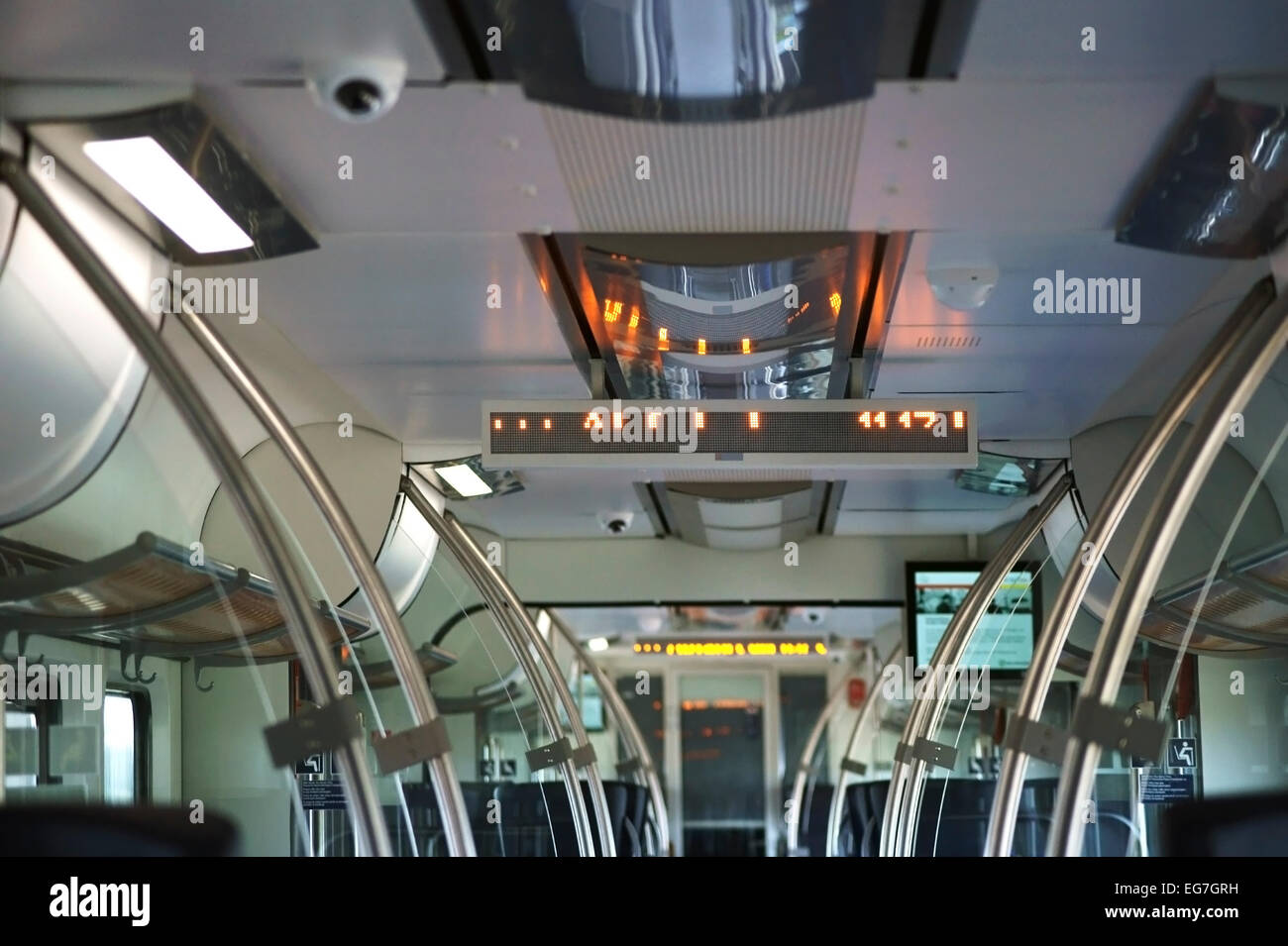 Luggage rack train hi-res stock photography and images - Alamy
