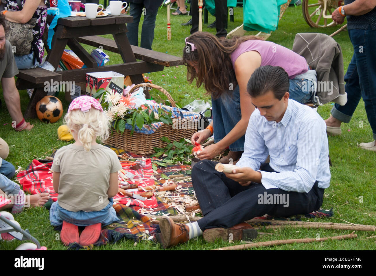 Gypsy Traveler Peg Making Stock Photo - Alamy