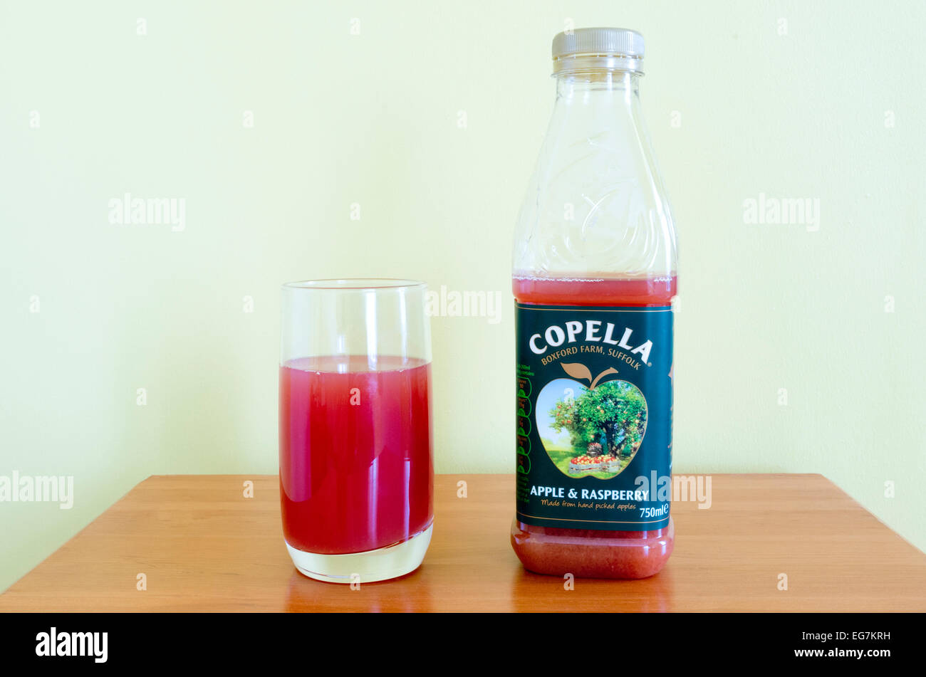 Fresh apple juice uk hi-res stock photography and images - Alamy