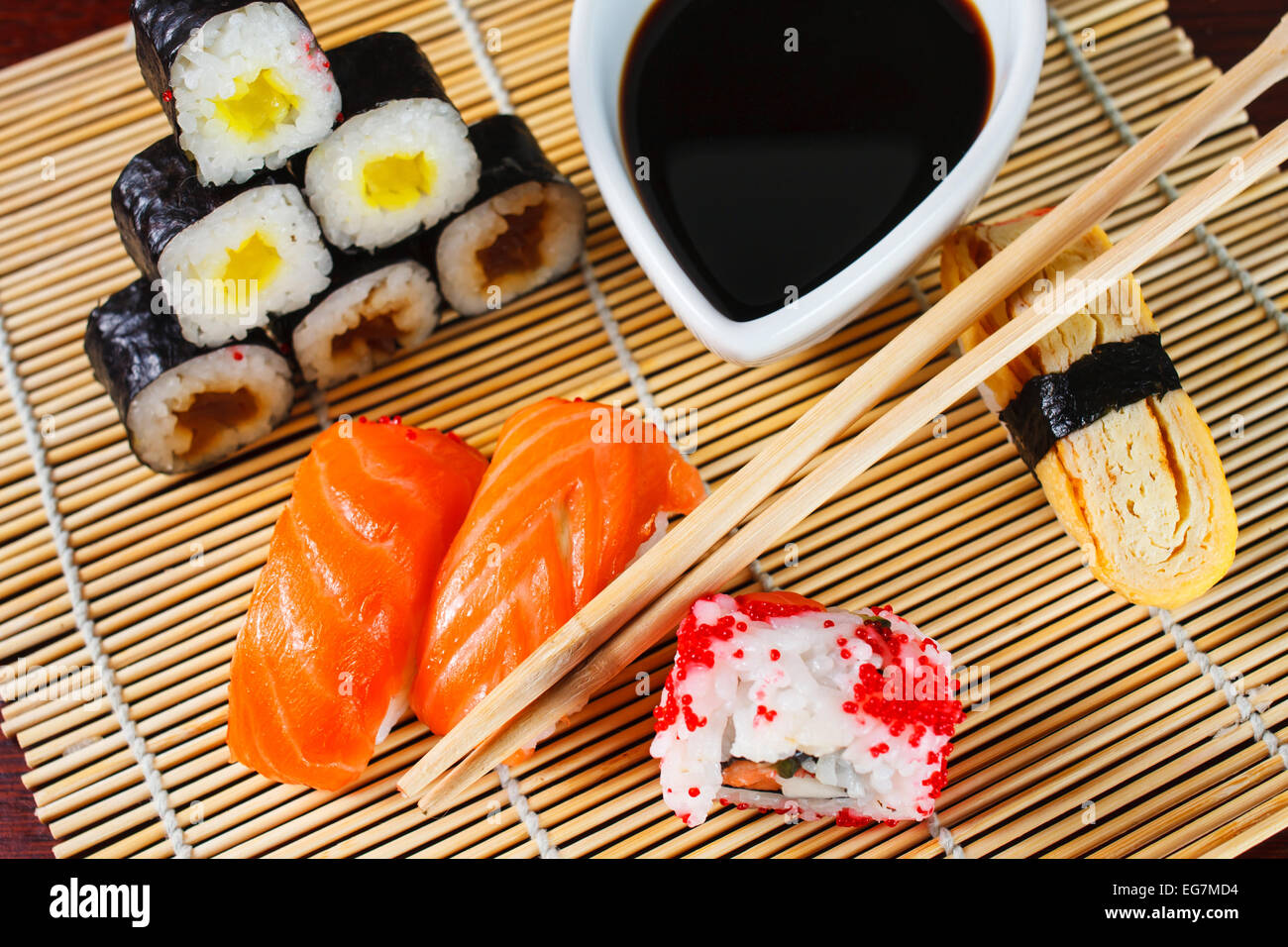 Japanese seafood sushi Stock Photo - Alamy