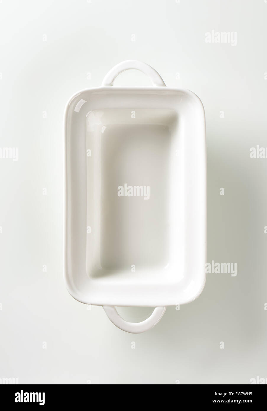 Deep dish top view hi-res stock photography and images - Alamy