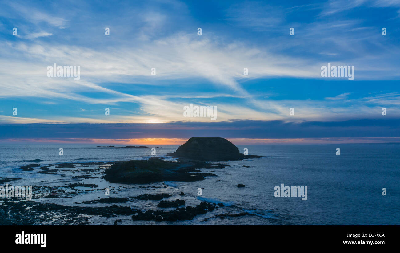 Beautiful waves on beach sunset hi-res stock photography and images - Alamy