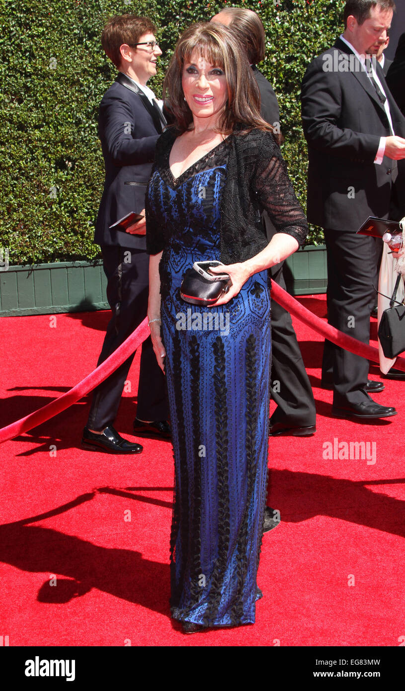Kate linder emmys hi-res stock photography and images - Alamy