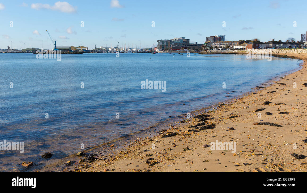 Sea sailing boat poole beach hi-res stock photography and images - Alamy