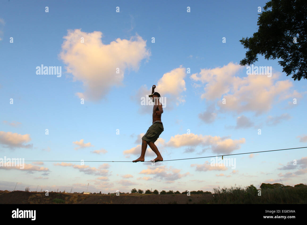 Tight rope hi-res stock photography and images - Alamy
