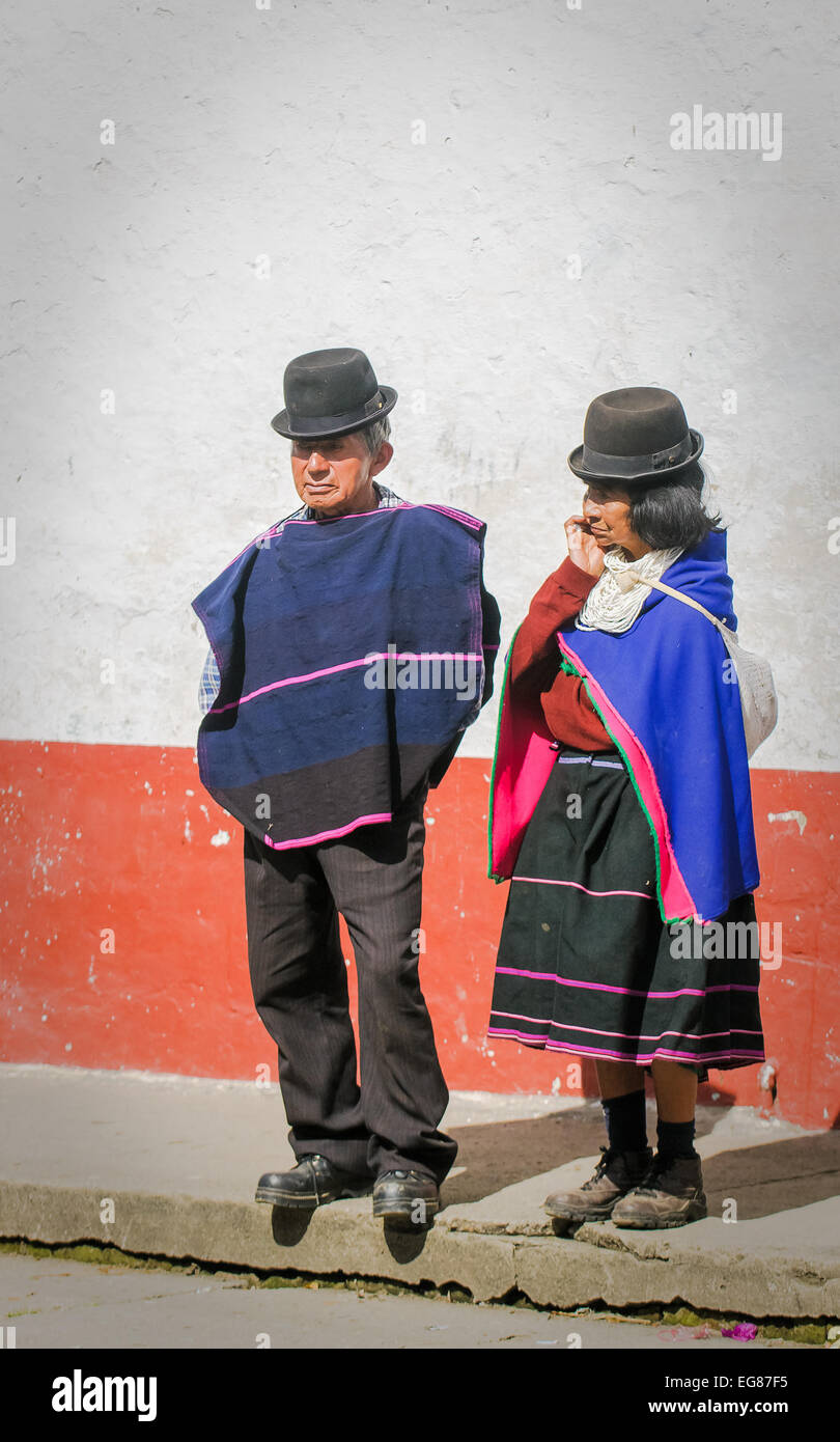 Colombia traditional indigenous dress hi-res stock photography and ...