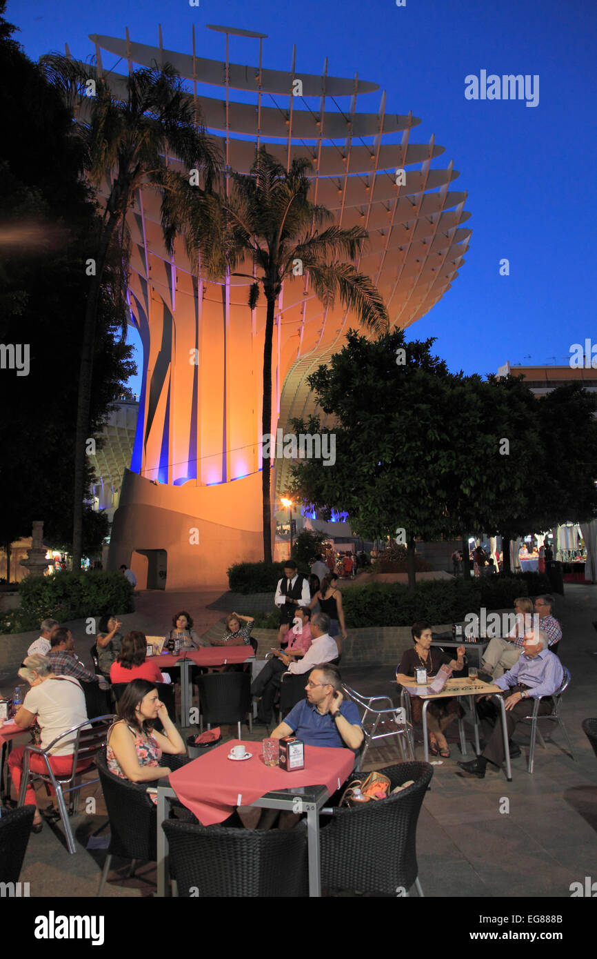 Spain, Andalusia, Seville, Metropol Parasol, cafe, people, nightlife ...