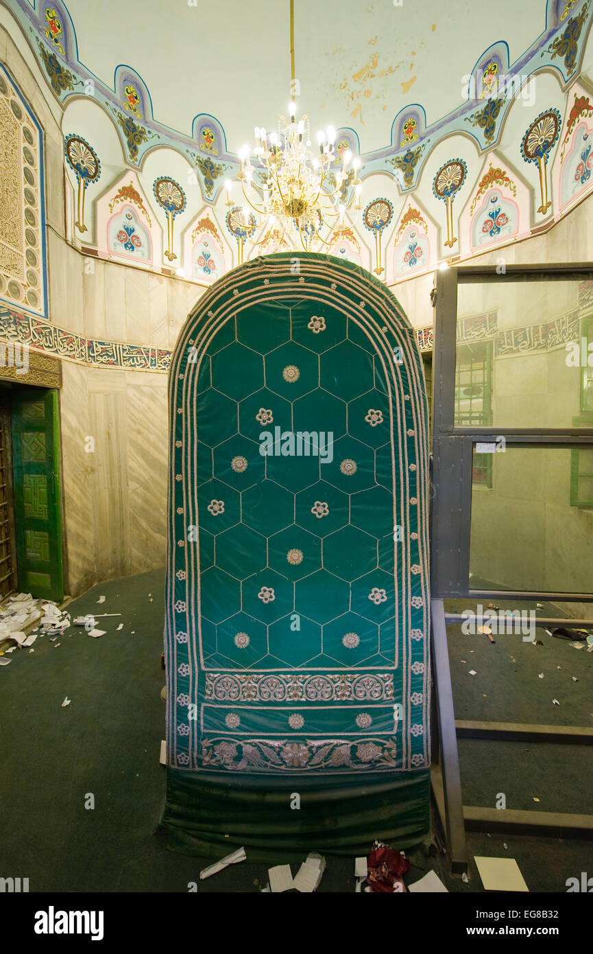The tomb of patriarch Abraham. The tombs of the patriarchs are situated ...