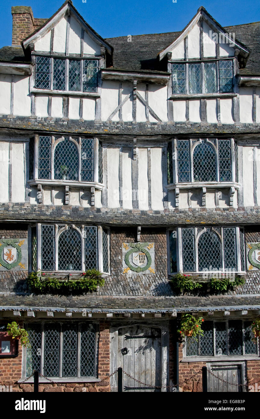 Tudor house devon uk hi-res stock photography and images - Alamy