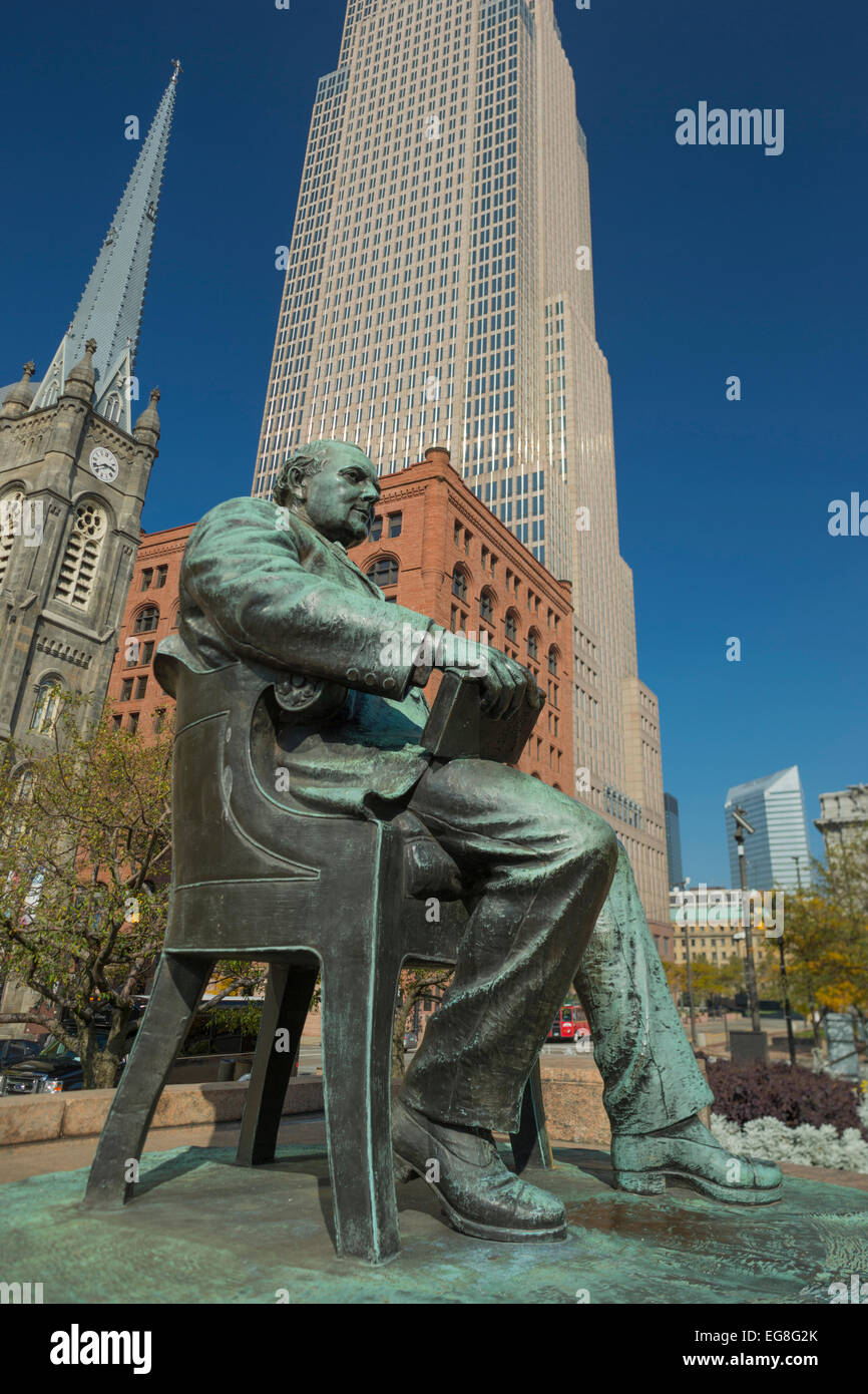 Key bank tower cleveland hi-res stock photography and images - Alamy