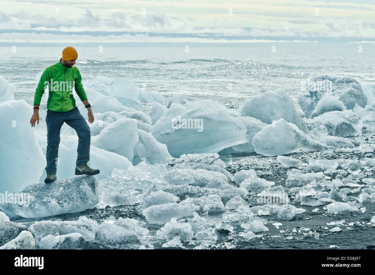 Natural sea ice blocks hi-res stock photography and images - Alamy