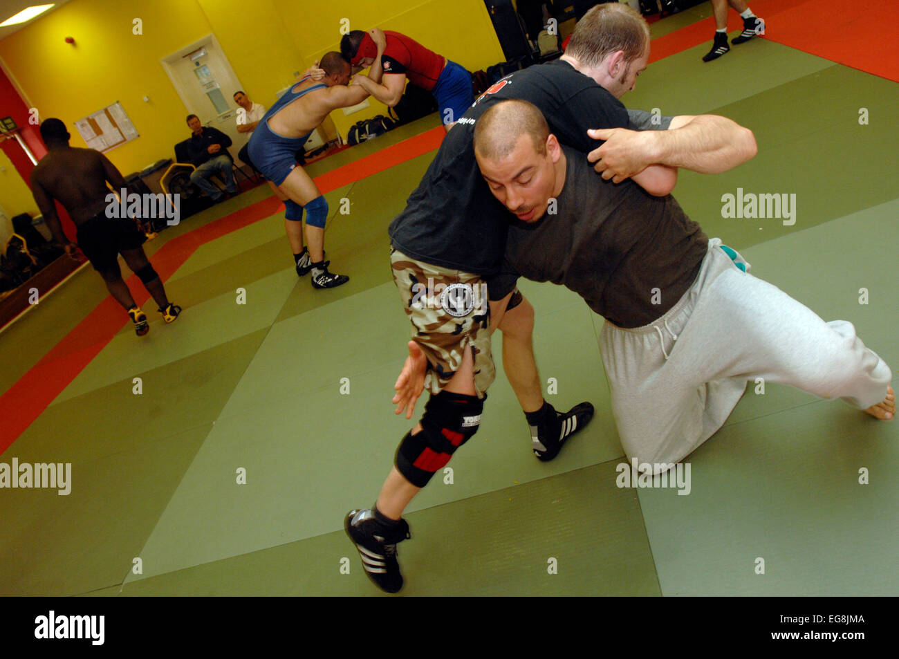 Wrestling london hi-res stock photography and images - Alamy