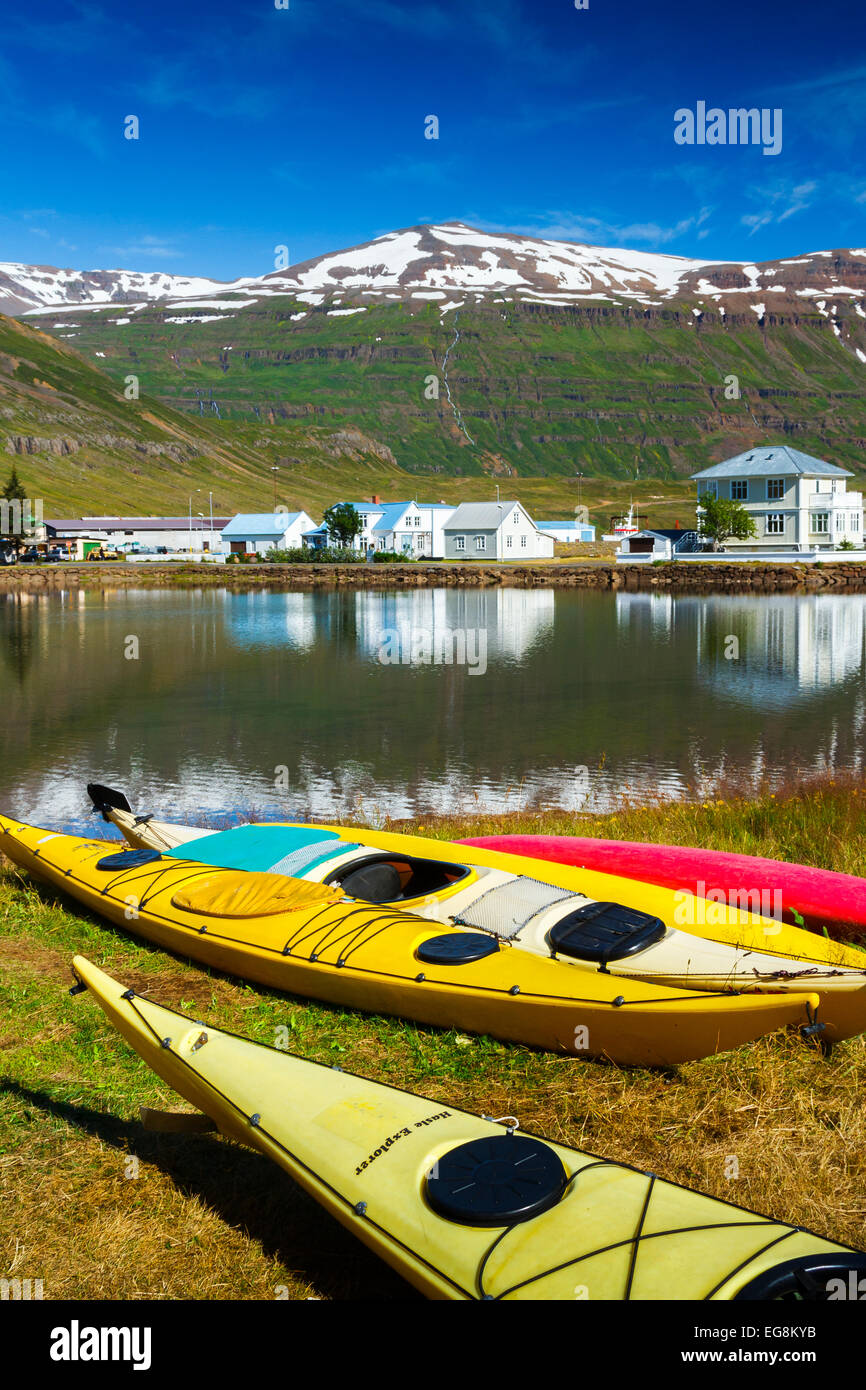 Fjord towns hi-res stock photography and images - Alamy