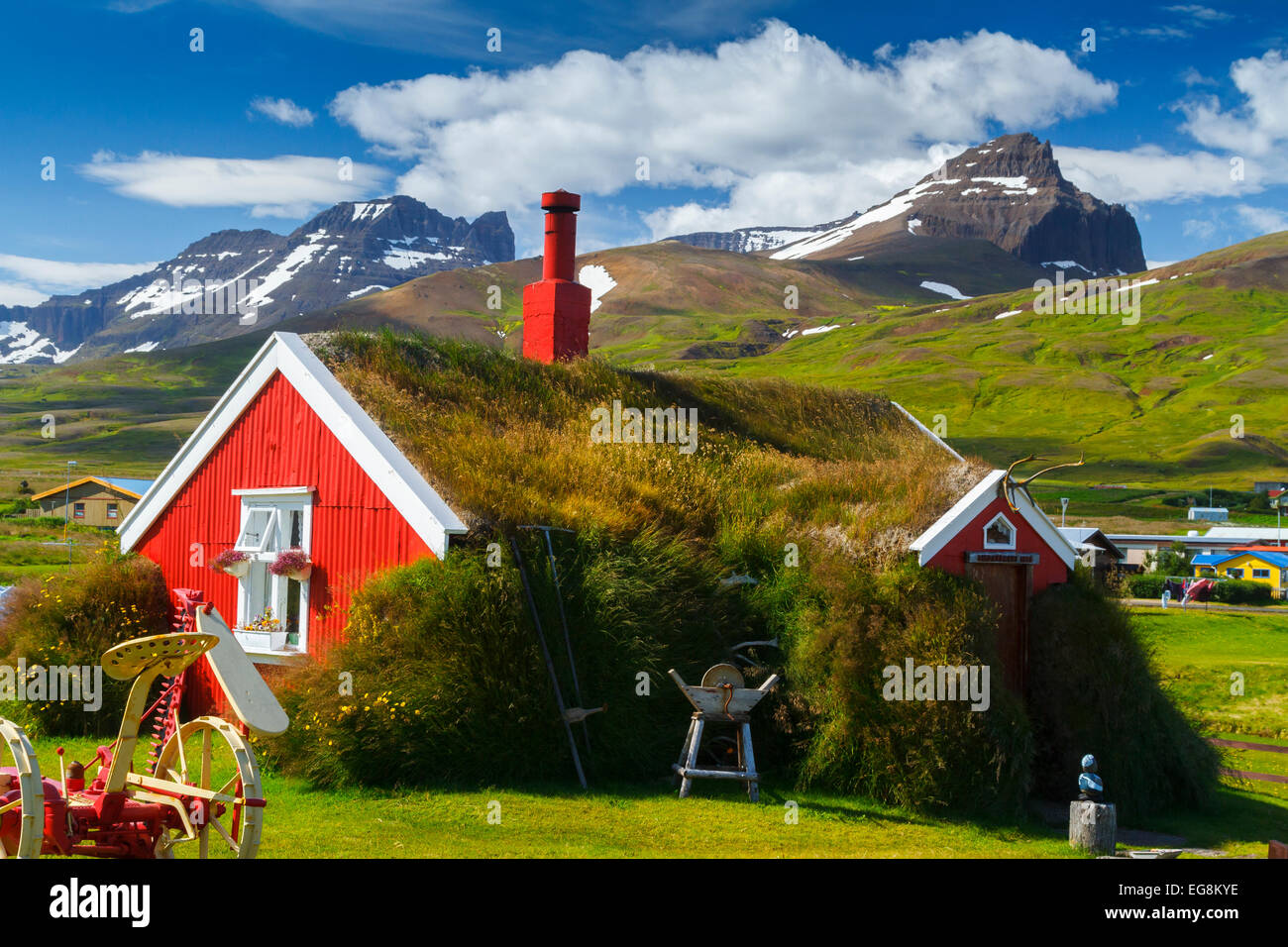 Turf house iceland hi-res stock photography and images - Alamy