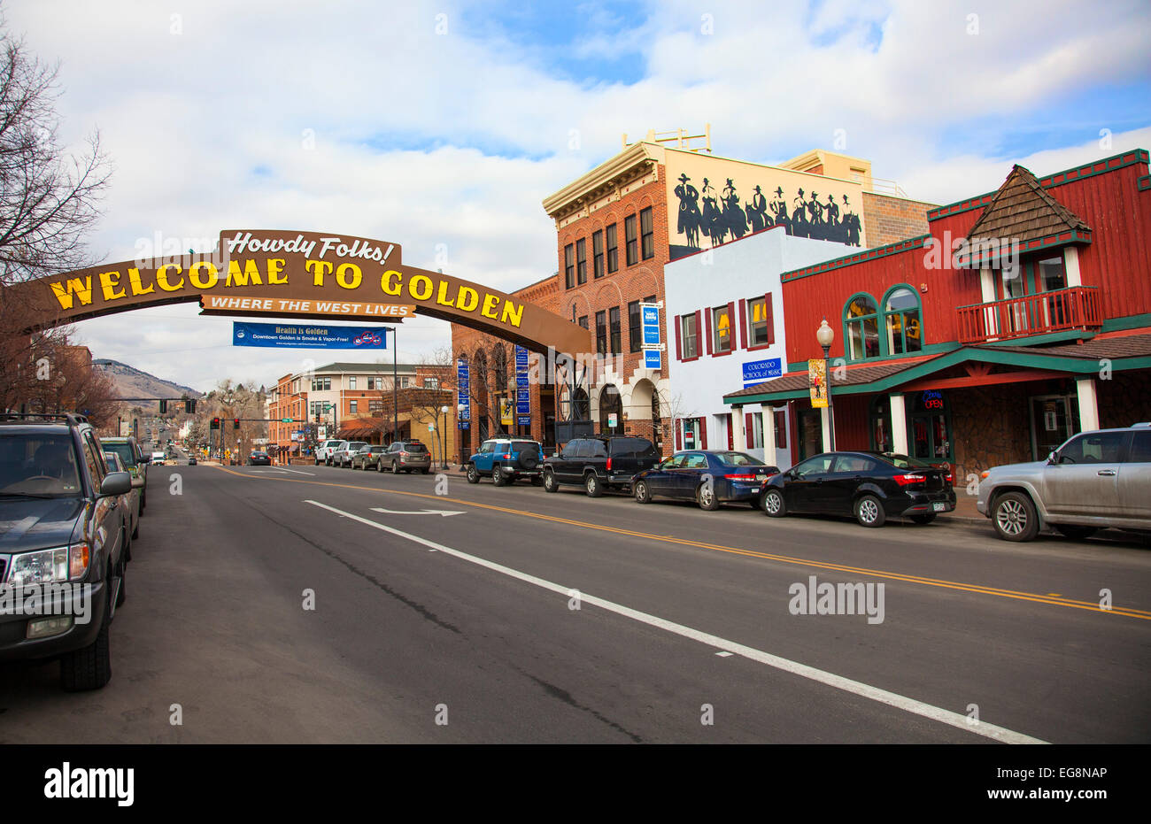 Colorado golden welcome golden sign hi-res stock photography and images ...