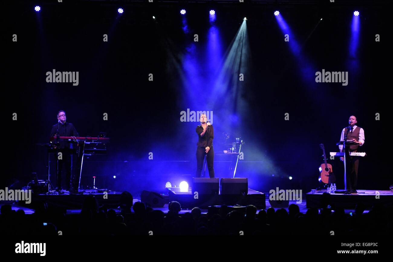 Alison moyet singer hi-res stock photography and images - Alamy