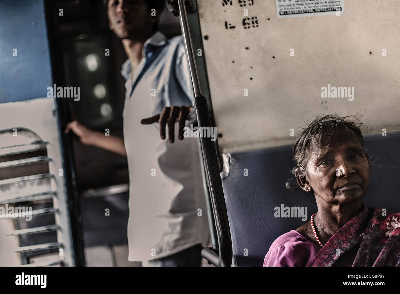 Railway passengers indian hi-res stock photography and images - Alamy