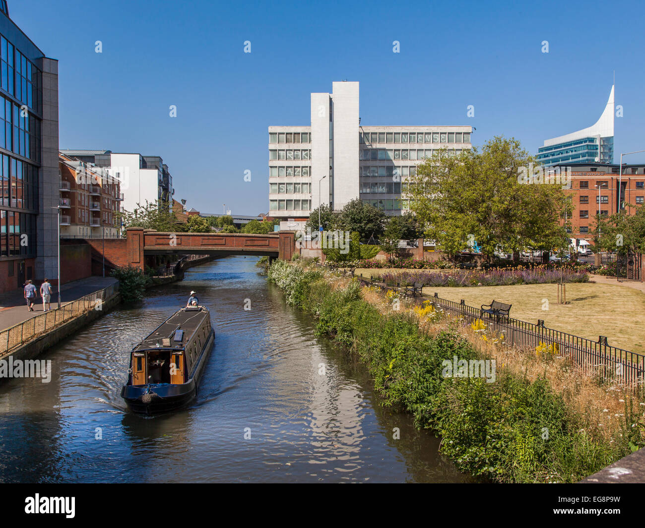 Kennet river reading hi-res stock photography and images - Alamy