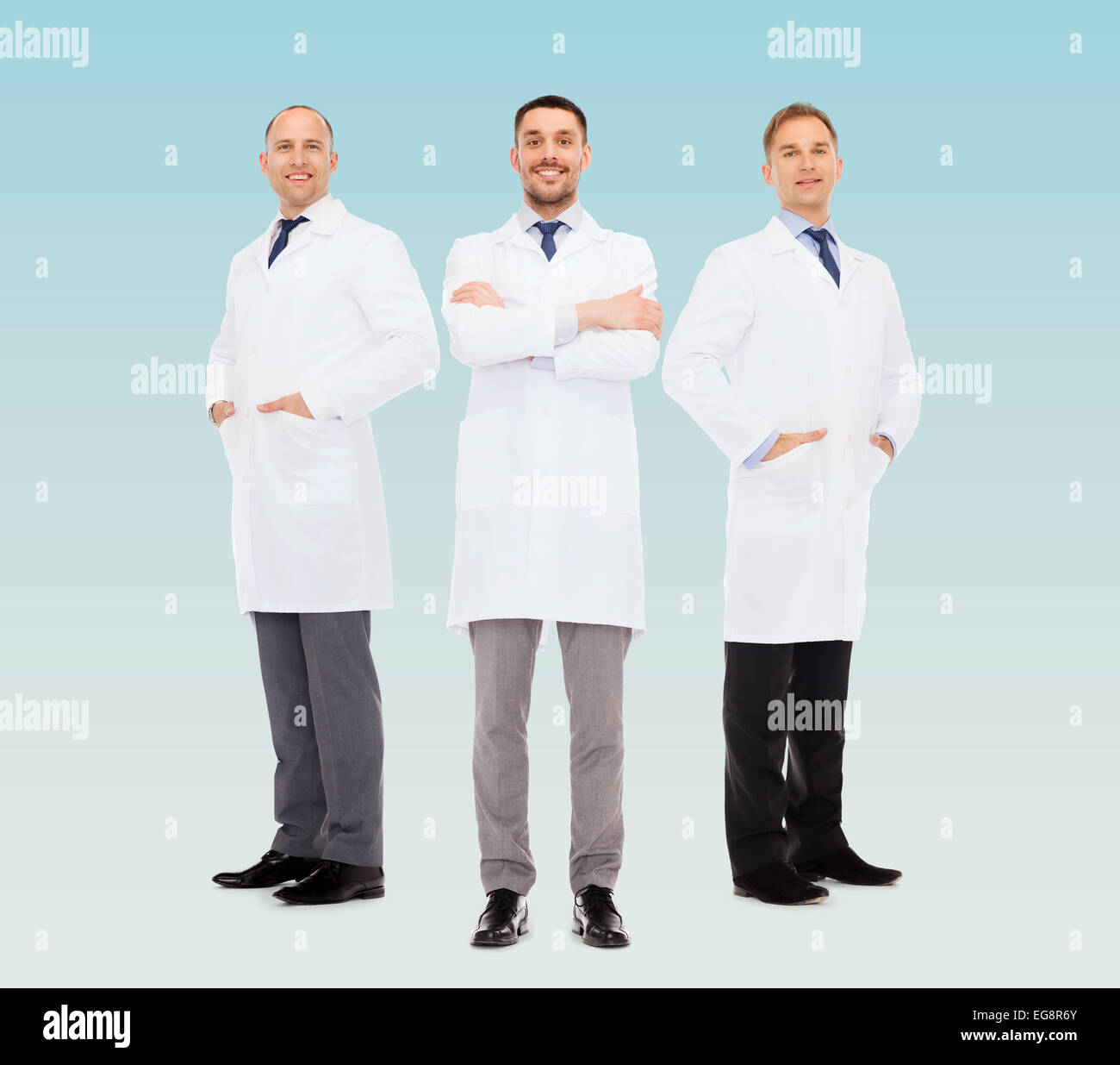 Male doctors hi-res stock photography and images - Alamy