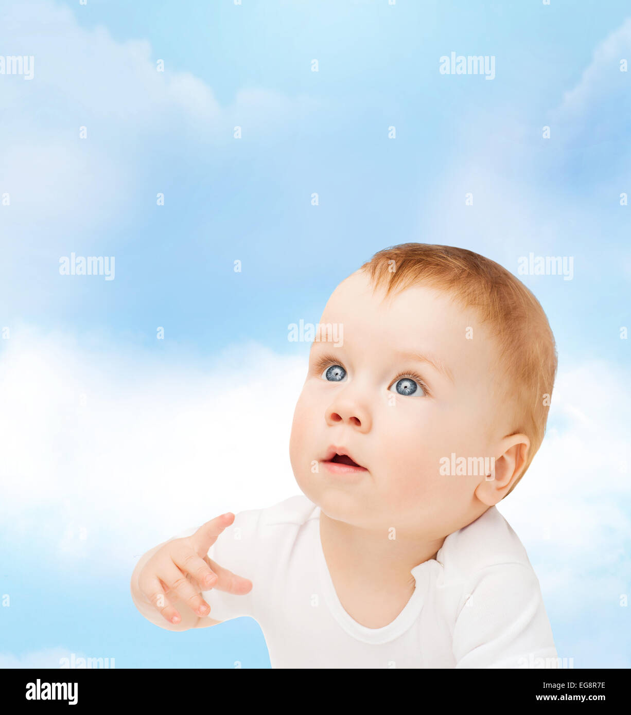 curious baby looking up Stock Photo - Alamy