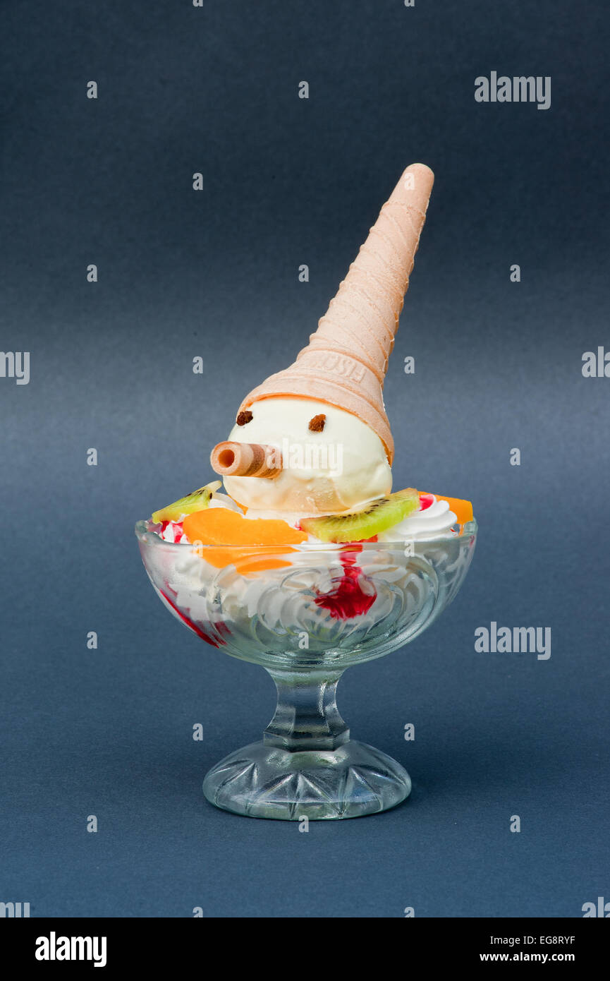 Ice cream sundae bar hi-res stock photography and images - Alamy