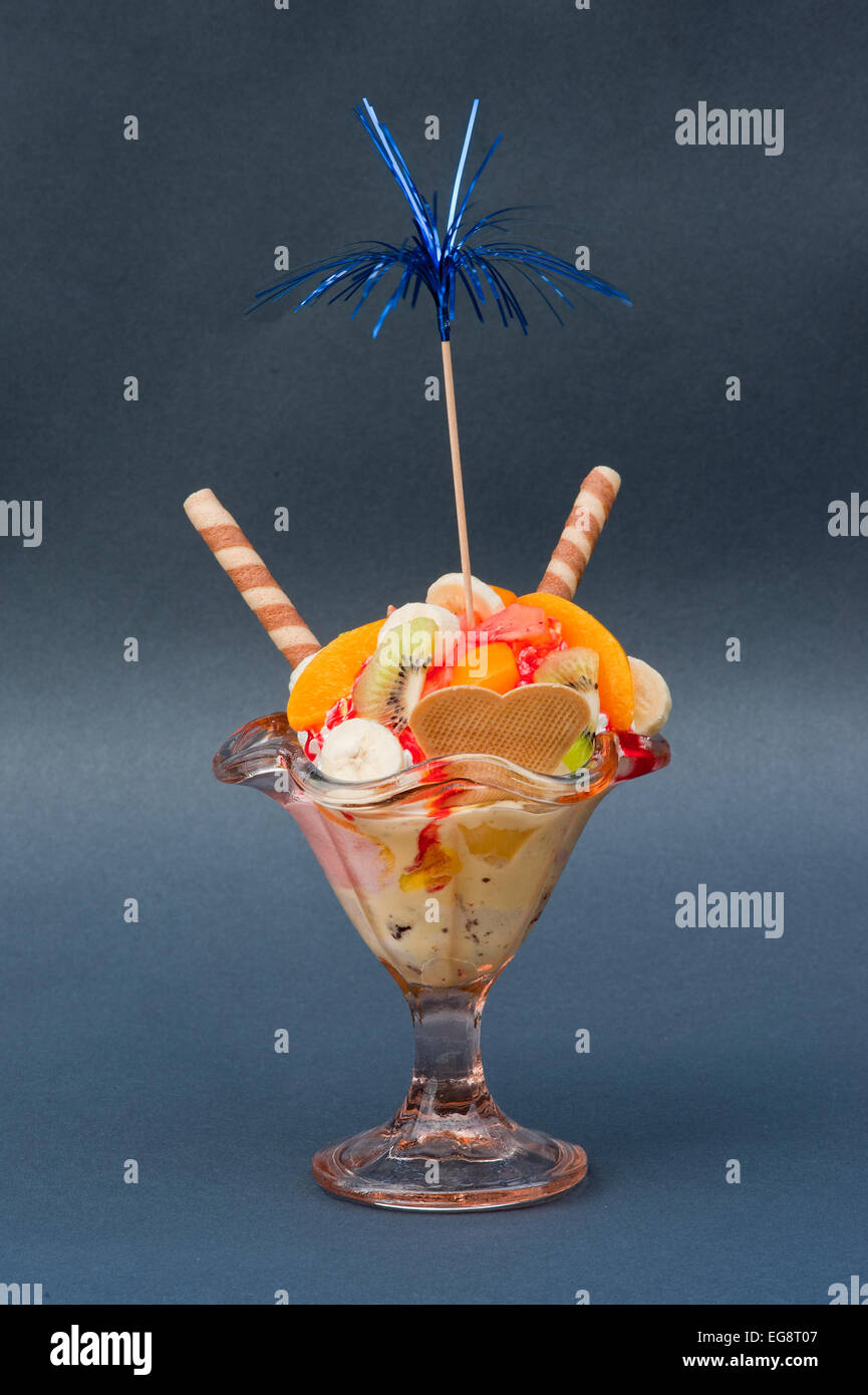Ice sundae on gray background Stock Photo - Alamy