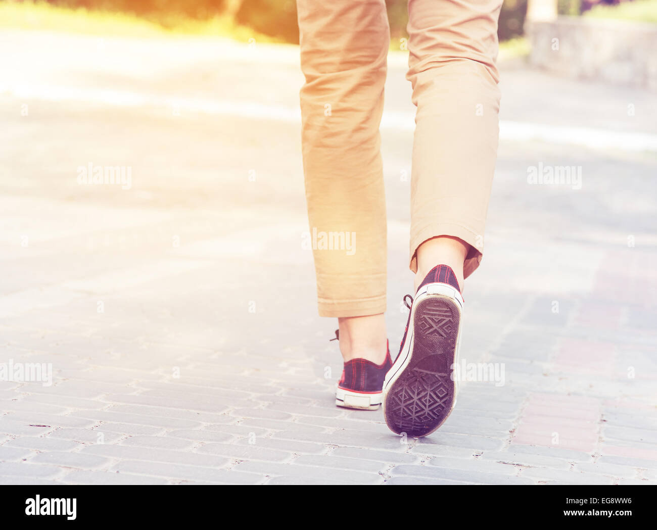 Cross legs hi-res stock photography and images - Alamy