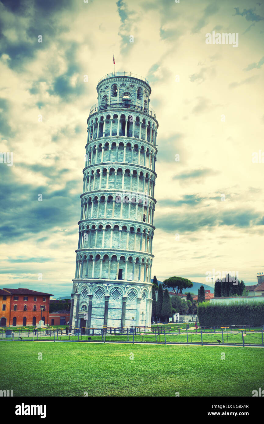 Hdr leaning tower pisa tower hi-res stock photography and images - Alamy