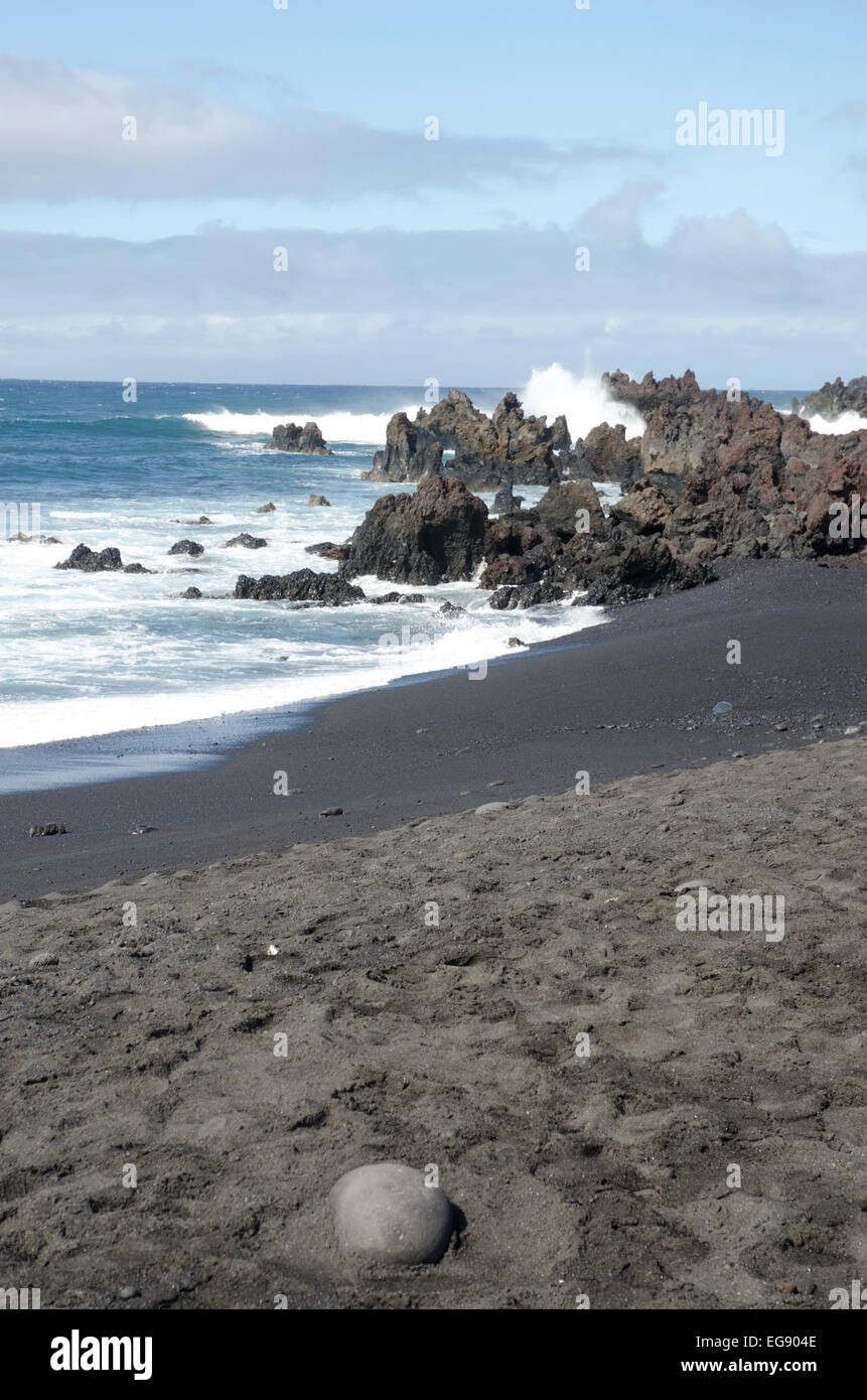Sand and pebbles hi-res stock photography and images - Alamy