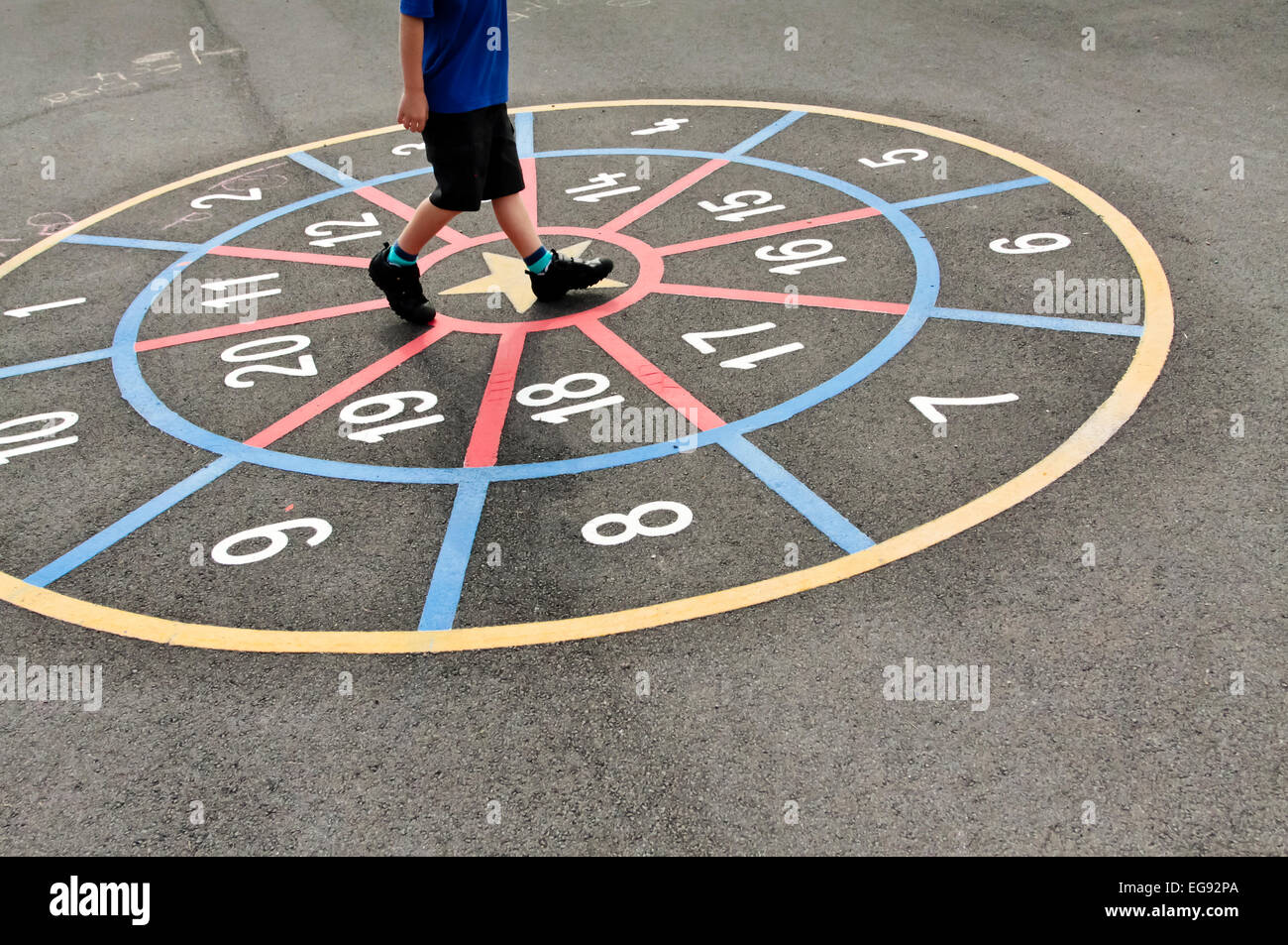 Schoolyard games hi-res stock photography and images - Alamy