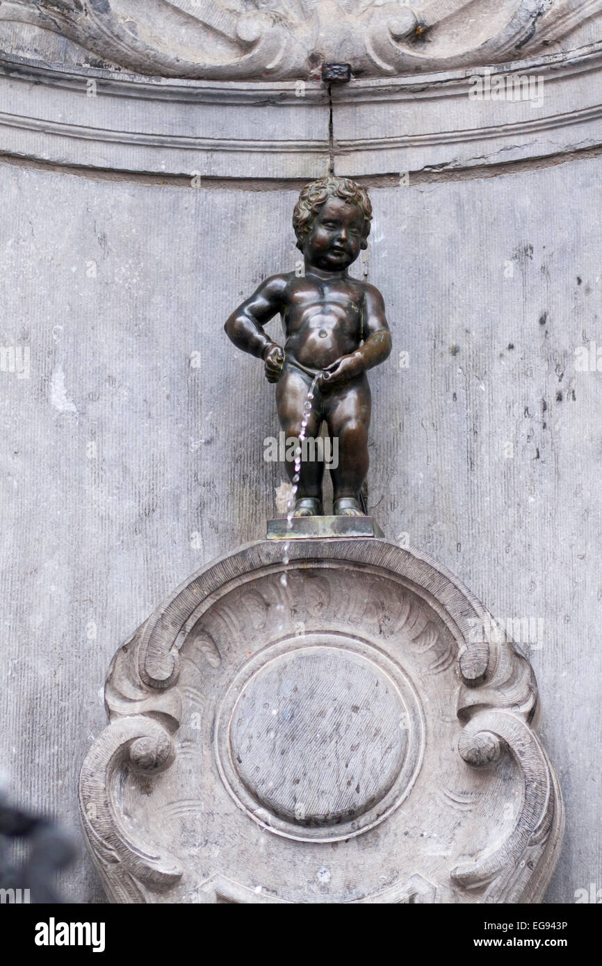 Manneken Pis Brussels Stock Photo - Alamy