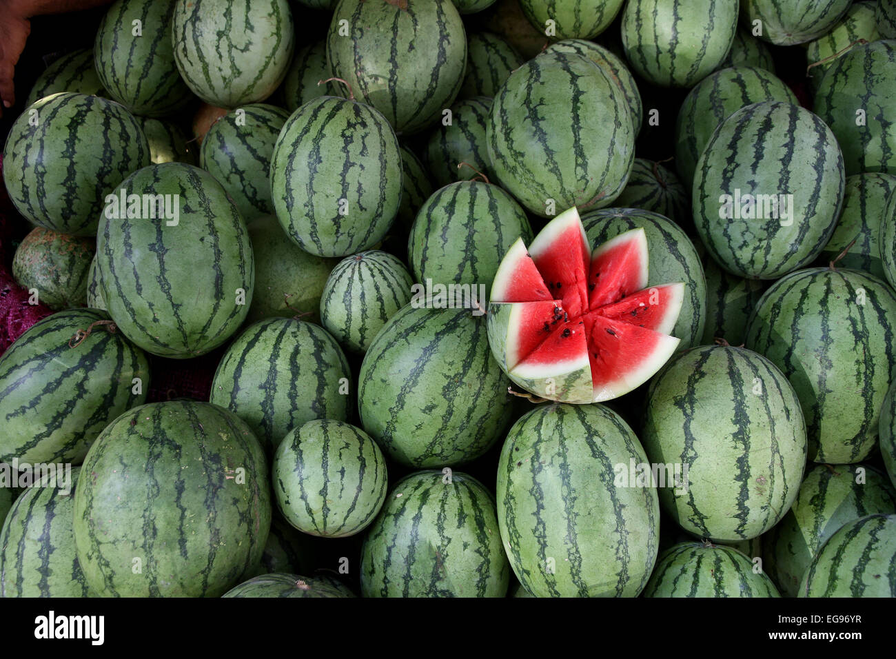 Open cut melon hi-res stock photography and images - Alamy