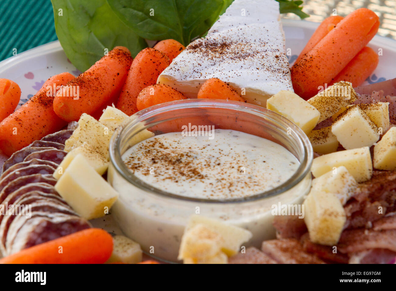Mid day meals hi-res stock photography and images - Alamy