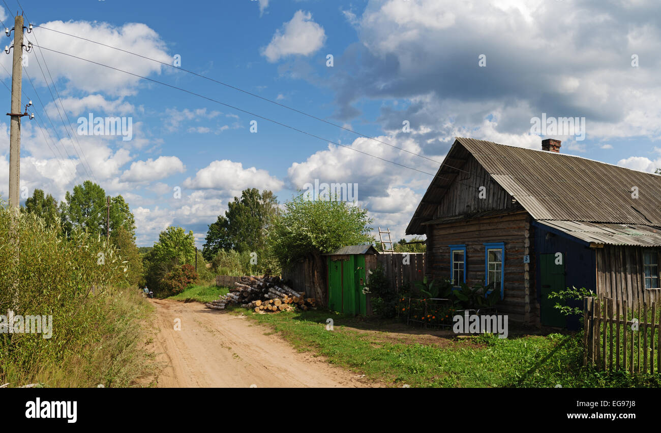 Summer village road landscape Stock Photo - Alamy