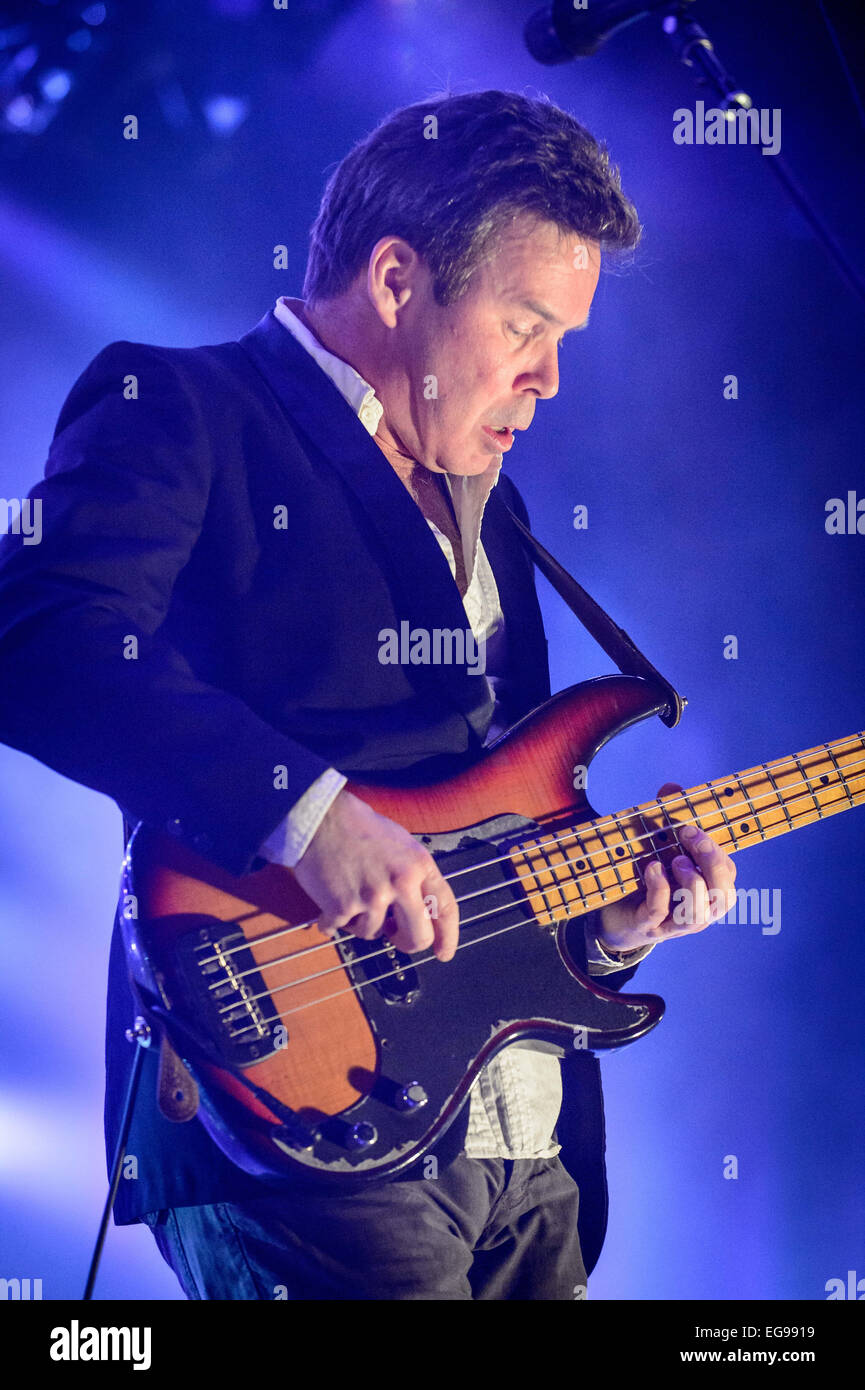 Toronto, Ontario, Canada. 19th Feb, 2015. GORD SINCLAIR, bassist of ...