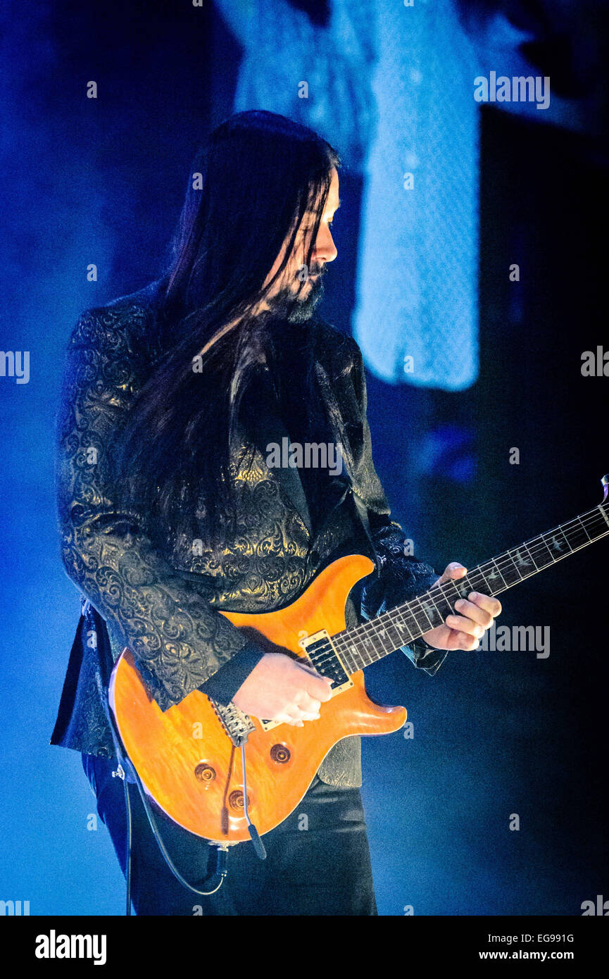 Guitarist rob baker hi-res stock photography and images - Alamy