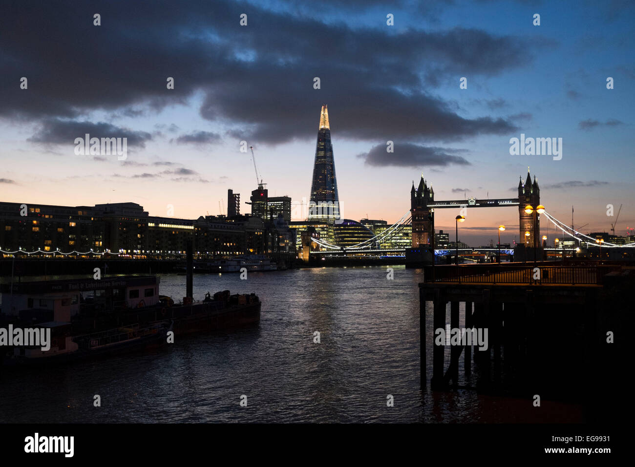 Worlds most famous bridge hi-res stock photography and images - Alamy