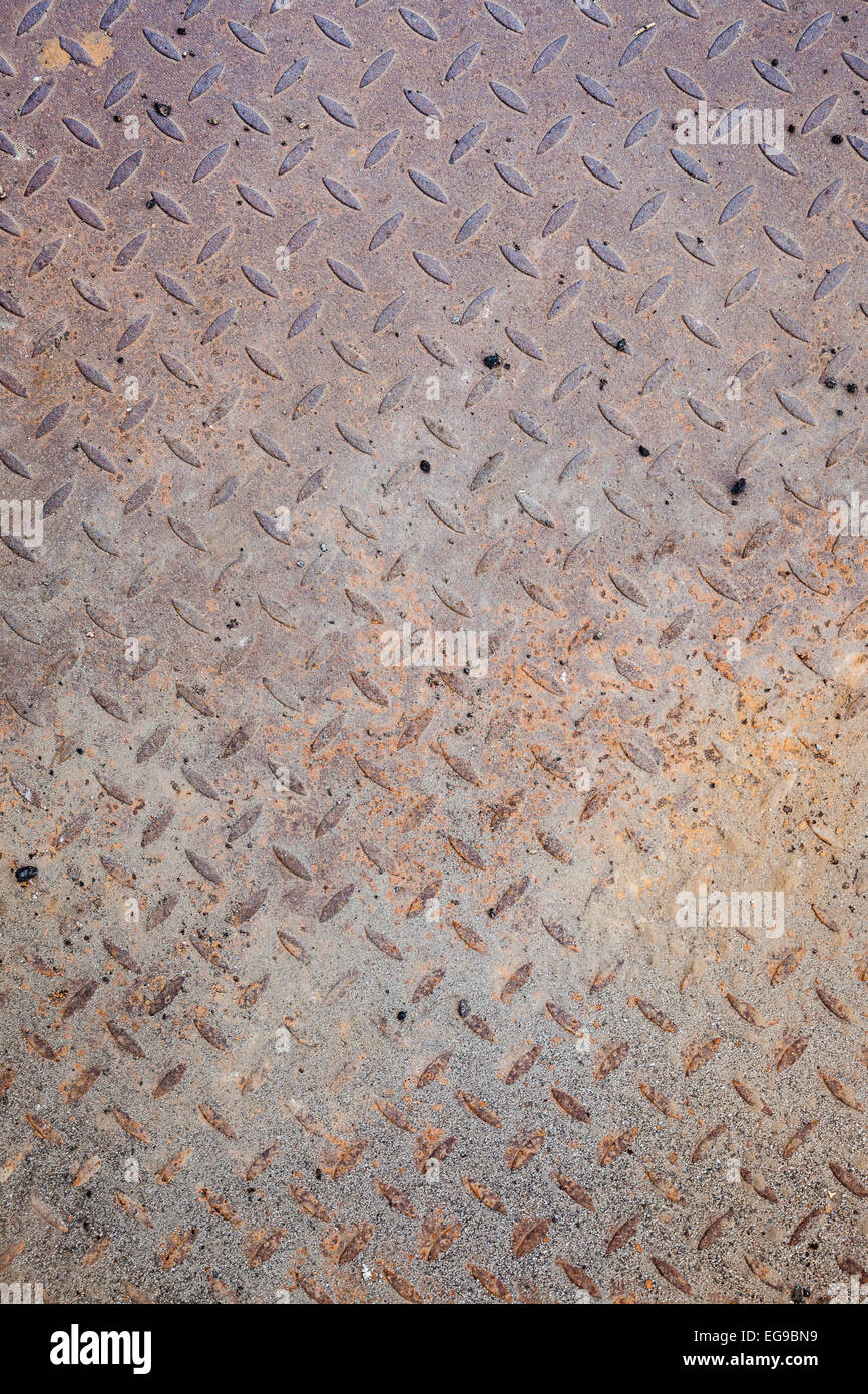 Dirty metal diamond grip pattern Stock Photo - Alamy