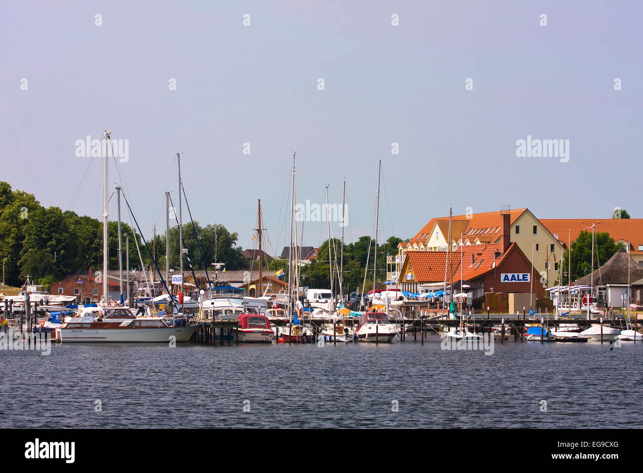 Hafengebiete hi-res stock photography and images - Alamy
