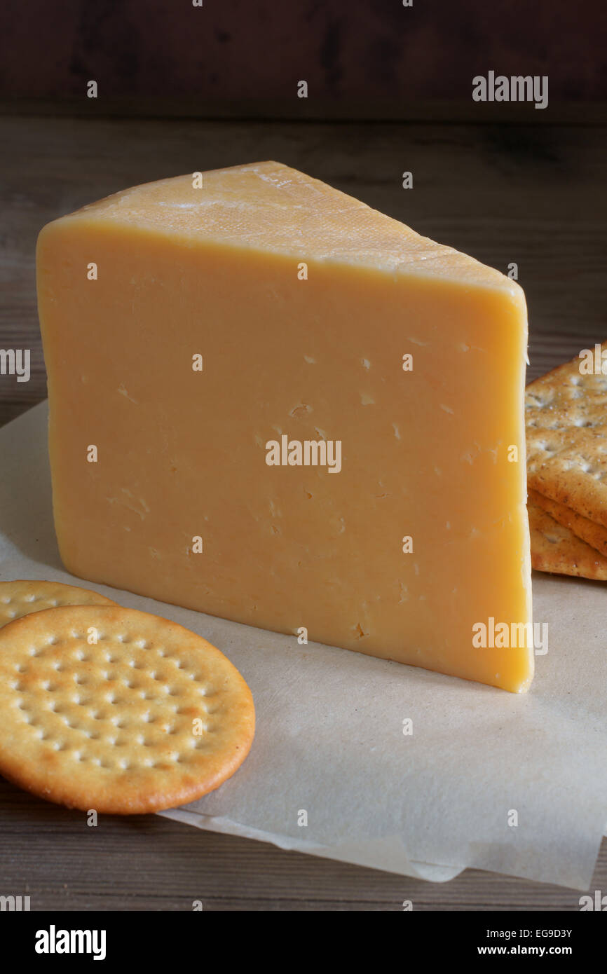 English cheeses hi-res stock photography and images - Alamy