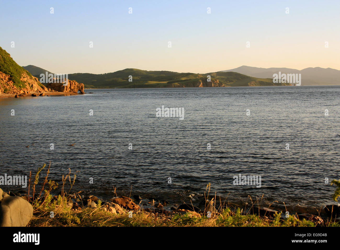 The rising sun glow has painted all in a circle Stock Photo - Alamy