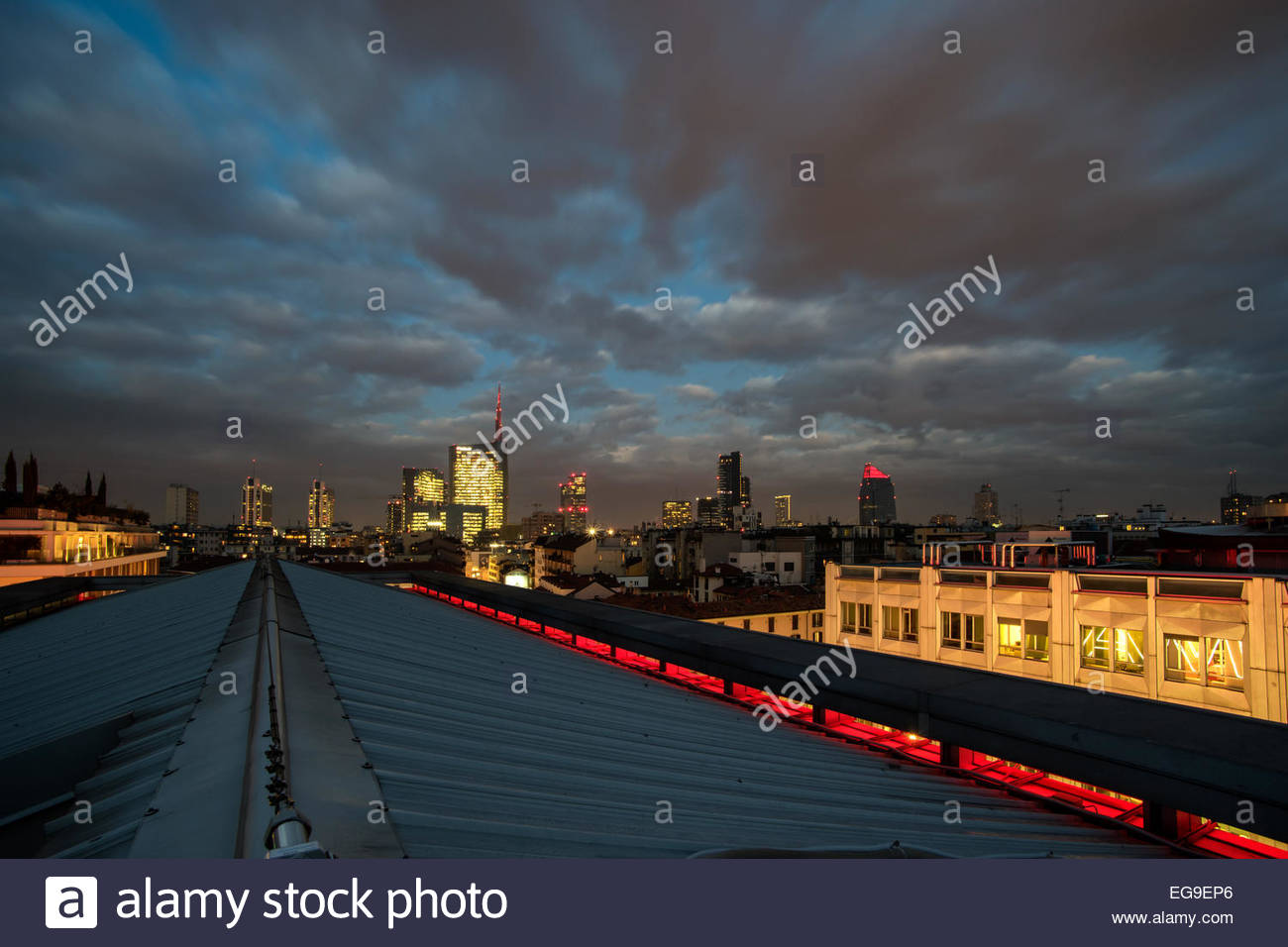 Milan Skyline High Resolution Stock Photography and Images - Alamy