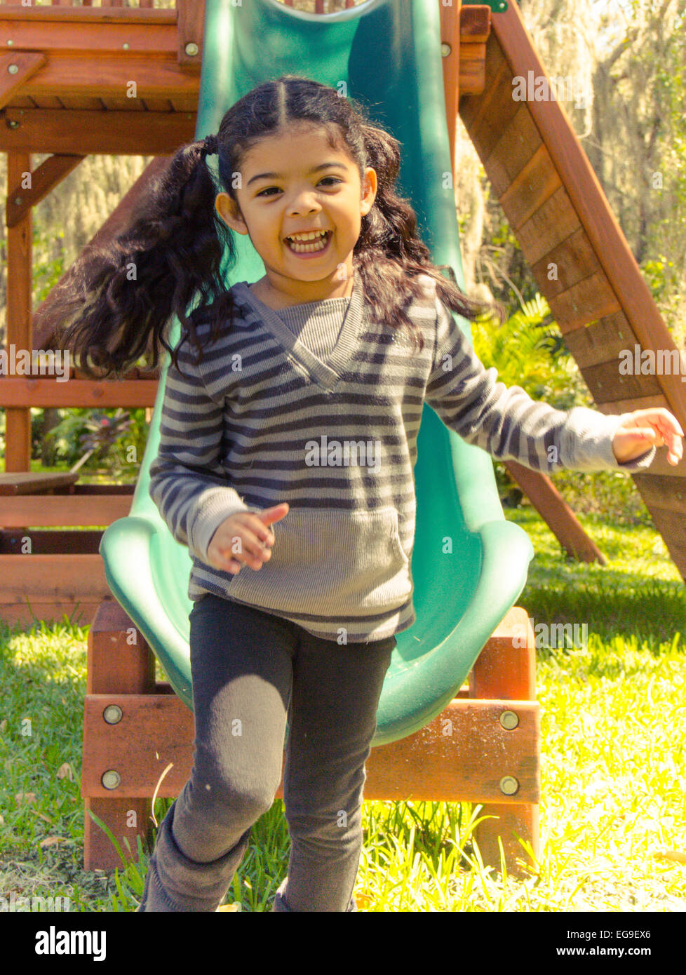 Children only slide hi-res stock photography and images - Alamy
