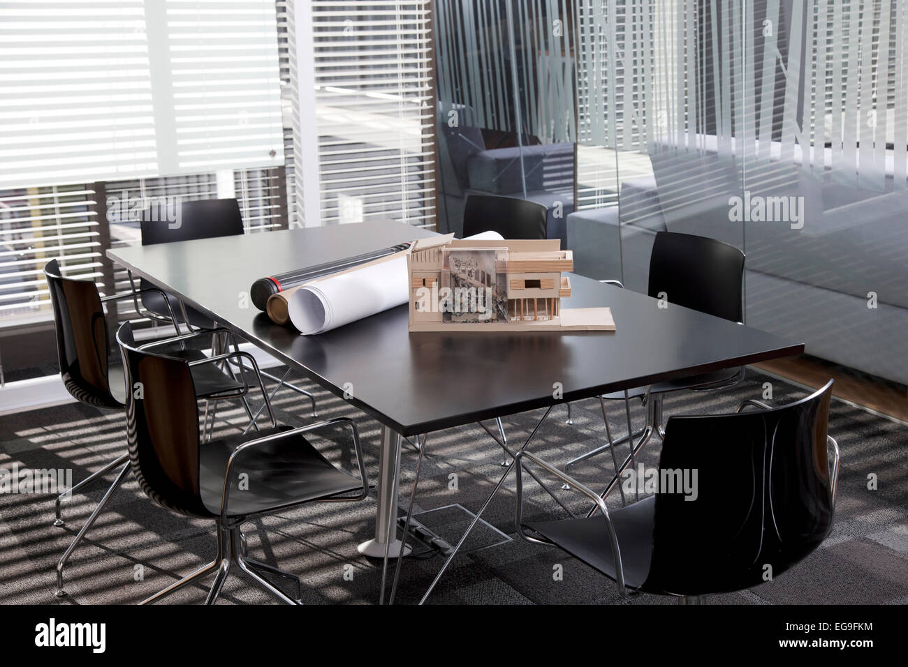Conference table hi-res stock photography and images - Alamy