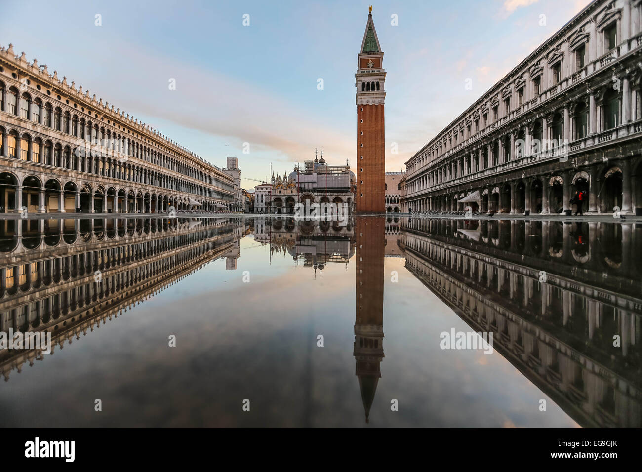 Symmetrical view of architecture reflecting in water hi-res stock ...