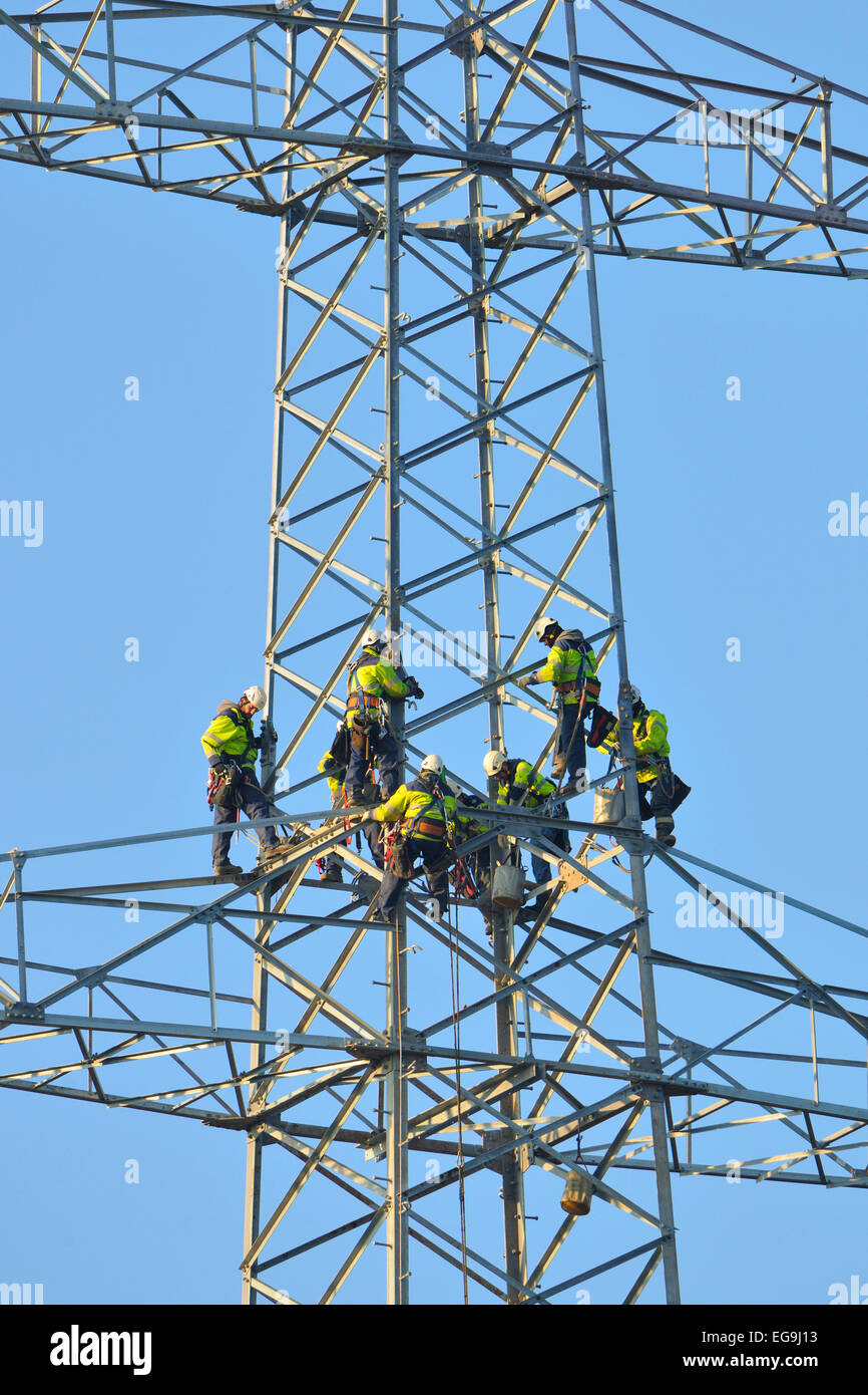 Overhead pylon hi-res stock photography and images - Alamy