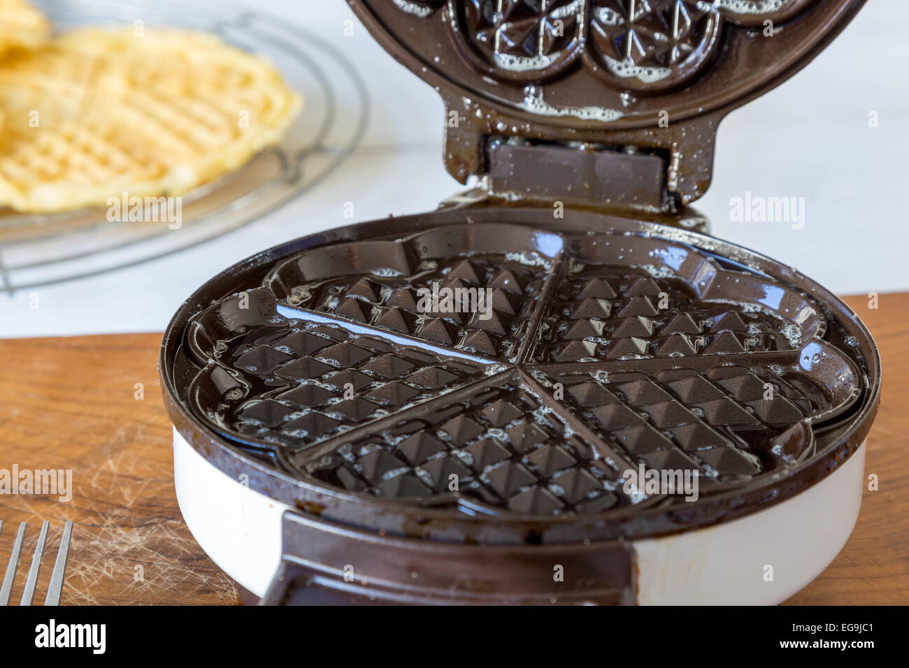 Wafer iron hi-res stock photography and images - Alamy